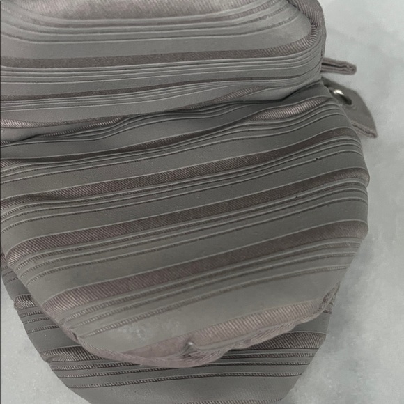 Jamie Oliver | Kitchen | New Jamie Oliver Gray Mini Mitt With Silicone ...